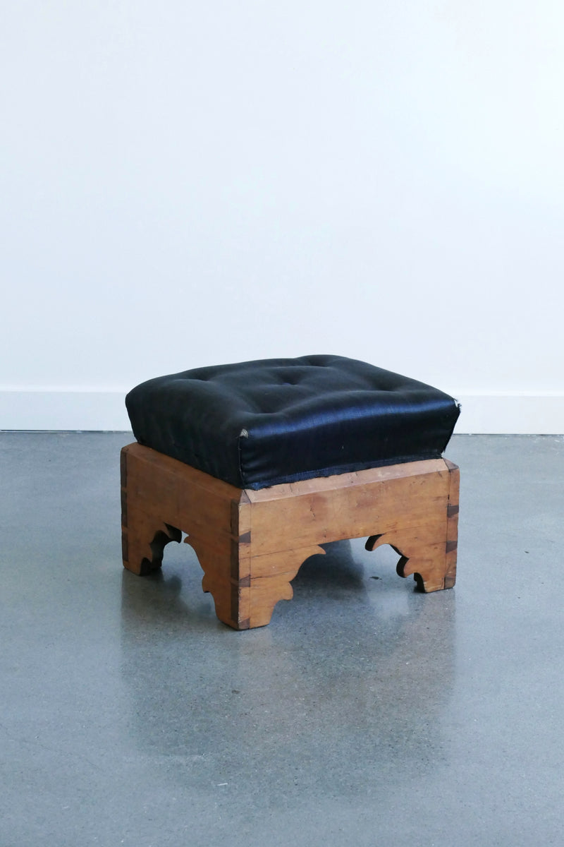 Tufted Gothic Ottoman – Shop Wilma