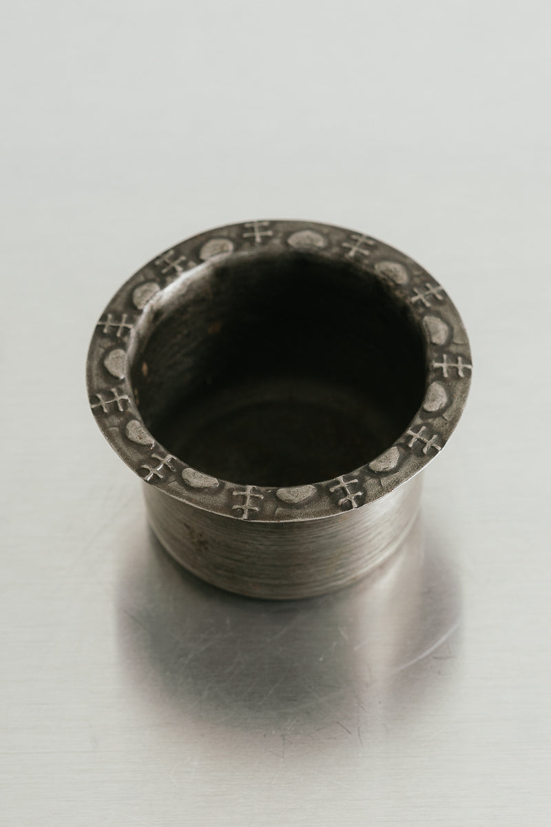 Vintage Metal Vessel – Shop Wilma